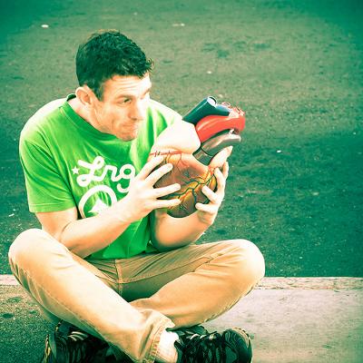 ローってゆう友達からもらったのはいいけど握ると自分の胸が張り裂けそうになるのはなんで？ - 2014年05月19日の人物のボケ ...