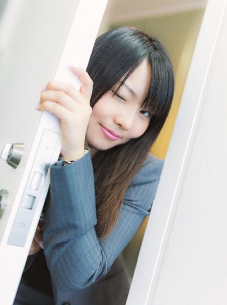 NHKが色目使ってきた - 唇へのボケ[85612342] - ボケて（bokete）